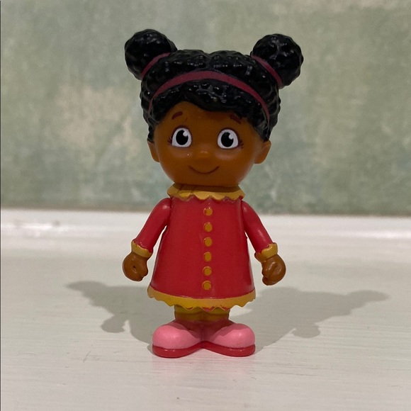 Toys | 525 Toy Figure Of Miss Elaina From Daniel Tigers Neighborhood ...